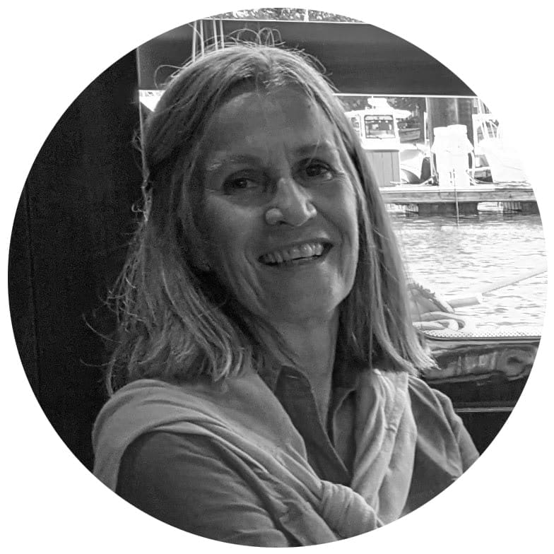 Deborah McDonald - Co-Founder & Numismatist | Coinfully